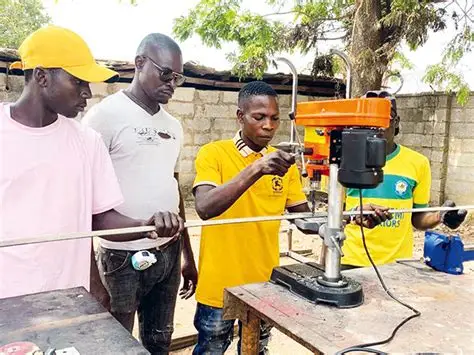 Art-based SME initiative empowers IDPs in Abuja with creative skills ...